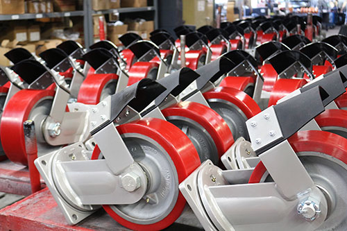 Just call this our festive caster duo